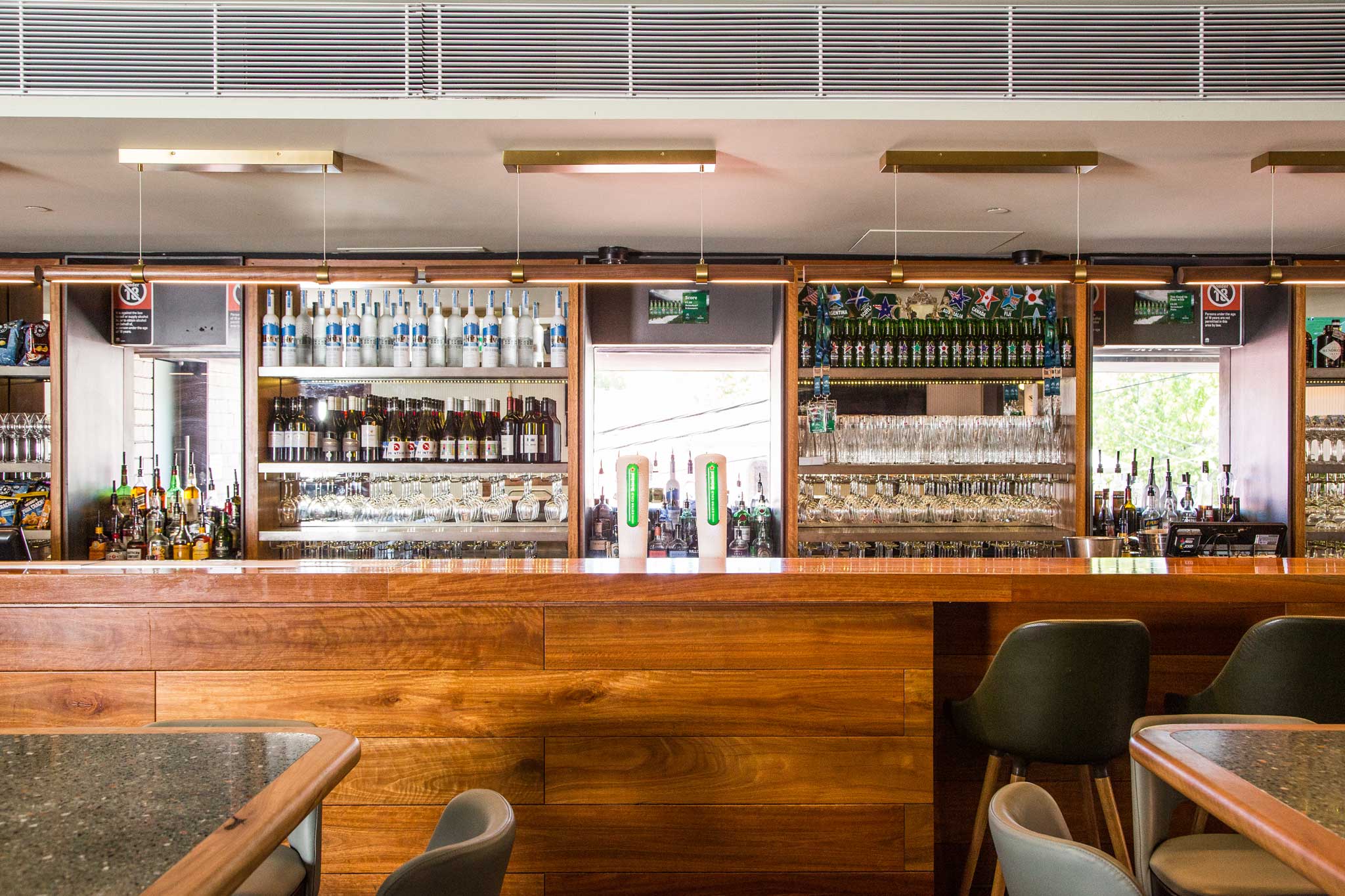 Woollahra Hotel - Local's Pub in Sydney's East